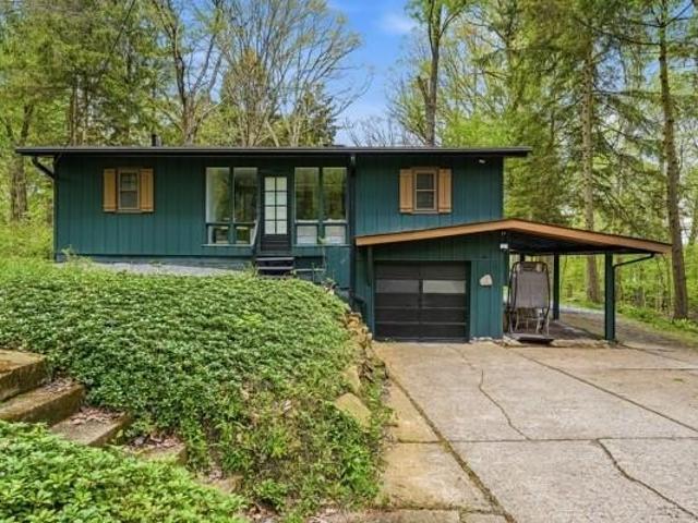 2589 Beechwood Rd, New Wilmington, PA 16142