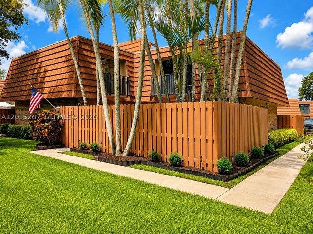 2589 Garden Ct Unit 2589, Hollywood, FL 33026