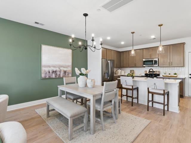 2589 Peaceful Valley Dr