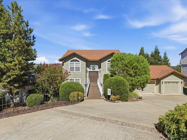 2589 W Bertella Rd, Cameron Park, CA 95682