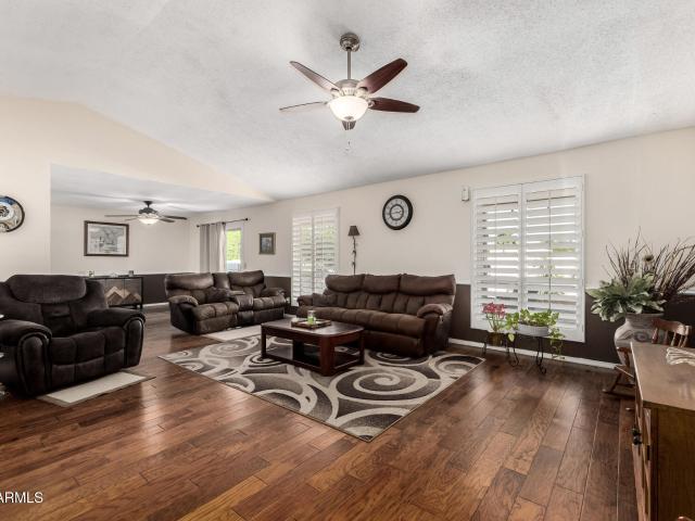 25807 S Ontario Dr, Sun Lakes, AZ 85248 | MLS #6992 | Compass