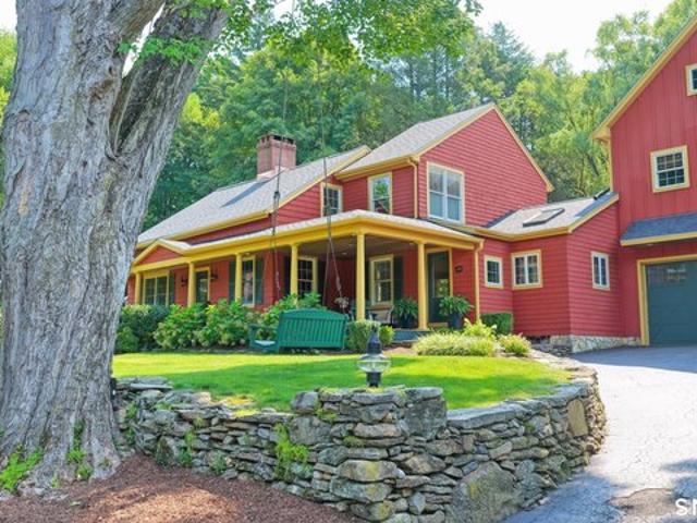 2580 N Benson Rd, Fairfield, CT 06824