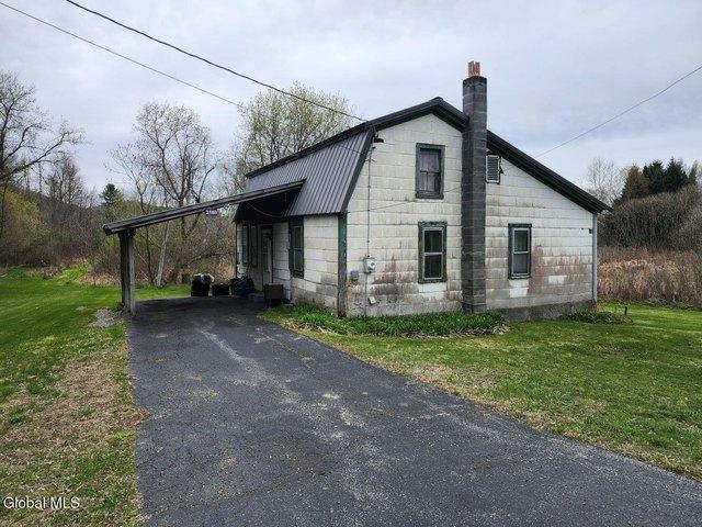 2580 County Route 17, Granville, NY 12832