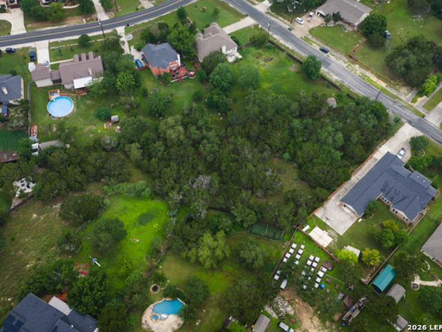 25815 Green River Dr