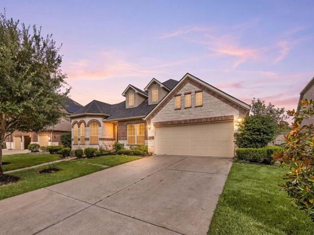 25819 Oakwood Knoll Dr, Katy, TX 77494
