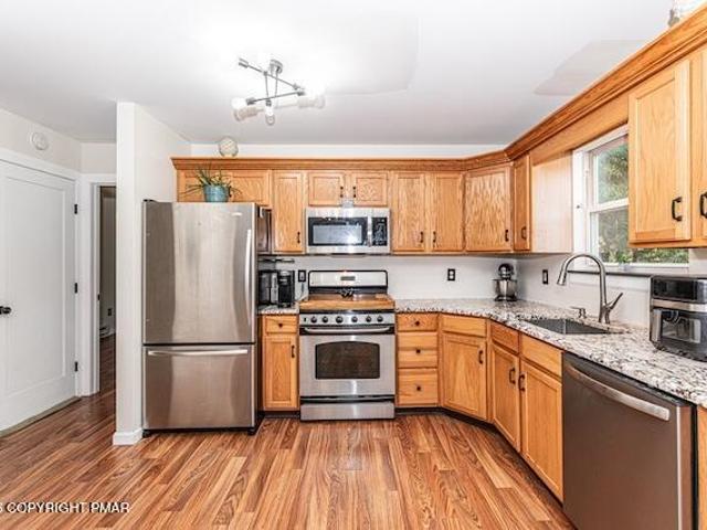 2581 Highland Circle