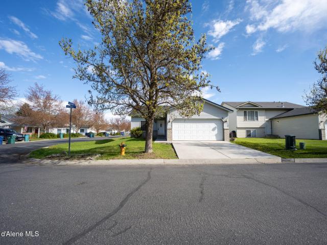 2581 W Grenoble Ln, Coeur D'Alene, ID 83815 | MLS #26 4122 | Compass