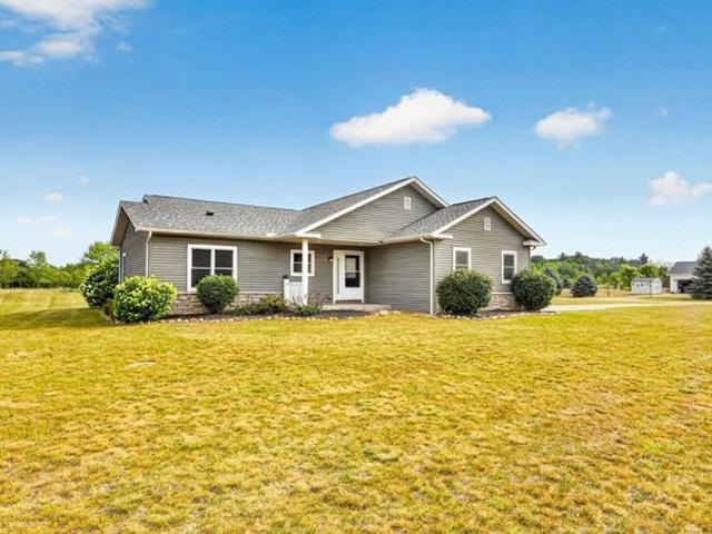 2581 19th Ct, Friendship, WI 53934
