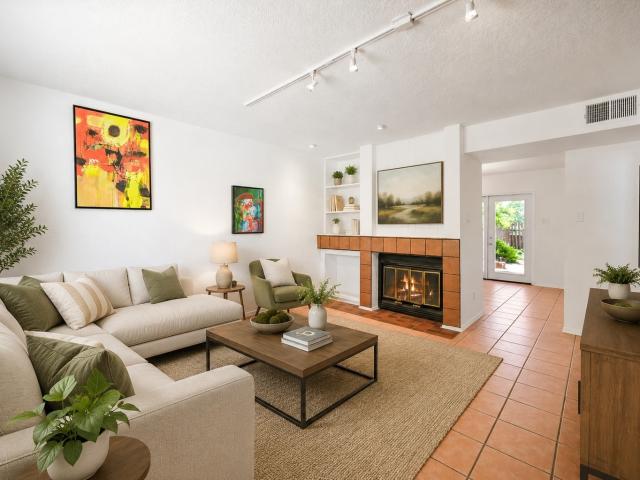2582 Camino San Patricio