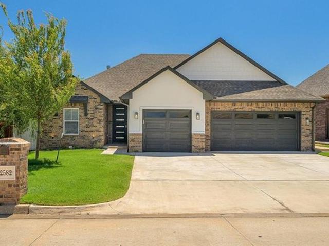 2582 Shady Hollow Dr, Choctaw, OK 73020