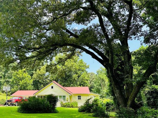 2582 White Sulphur Rd, Gainesville, GA 30501 | MLS #7262 | Compass