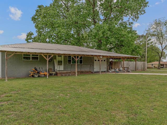 2583 Highway 163