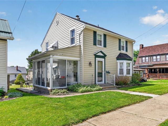 258 3rd Ave