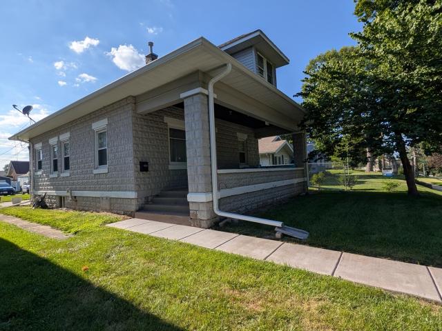 258 7th Street