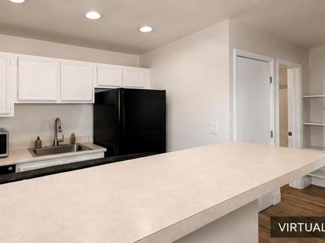 258 Cove Boulevard # 11