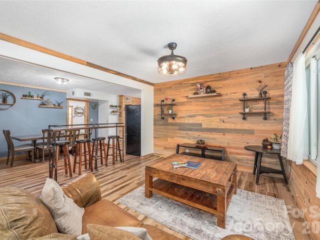 258 Camelot Drive