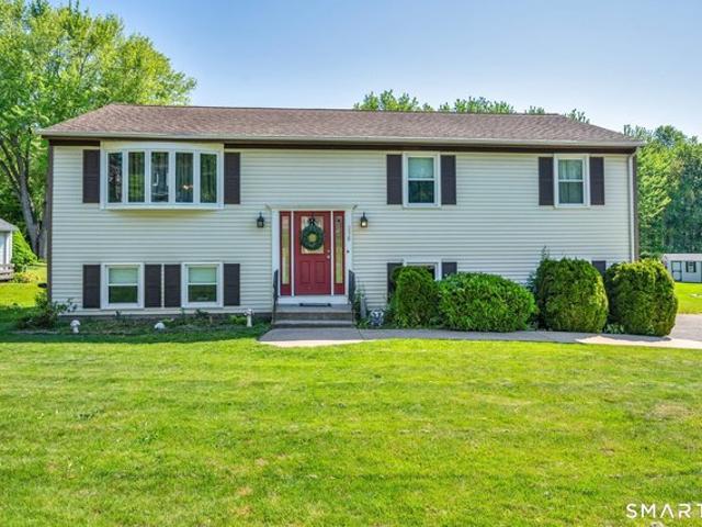 258 Candlewood Dr, Bristol, CT 06010