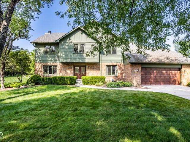 258 Adrienne Dr, Greenwood, IN 46142