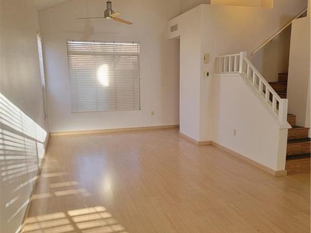 258 Buckskin St, 3 beds, 2 full baths