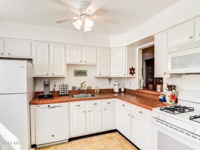258 Grassmere Court