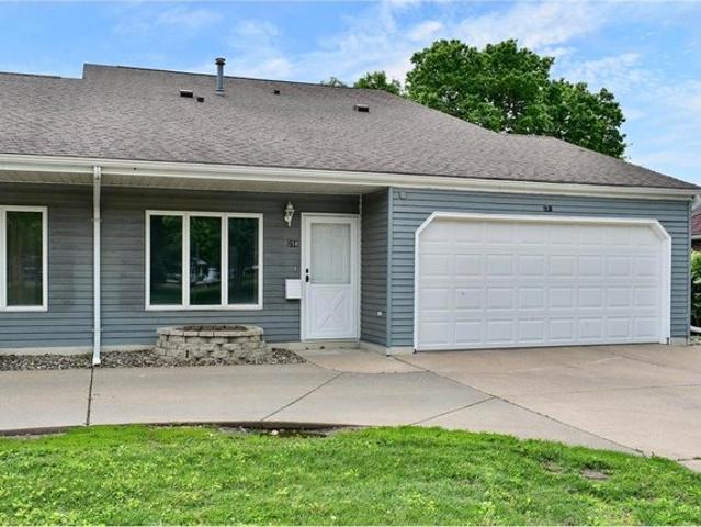 258 Huff St, Winona, MN 55987