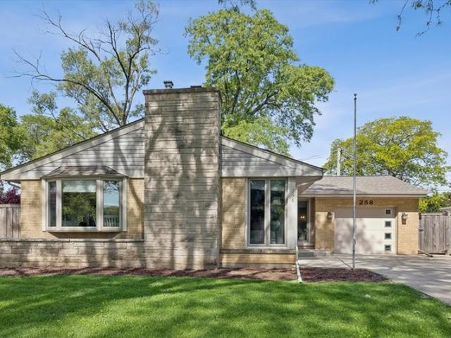 258 S Boyd Ave, Elmhurst, IL 60126