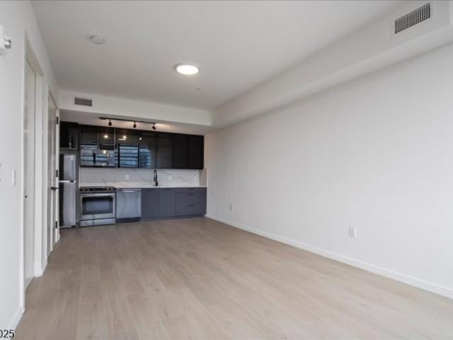 258 S Harrison St # 2
