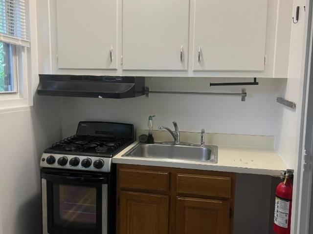 258 S Orange Ave # 6A