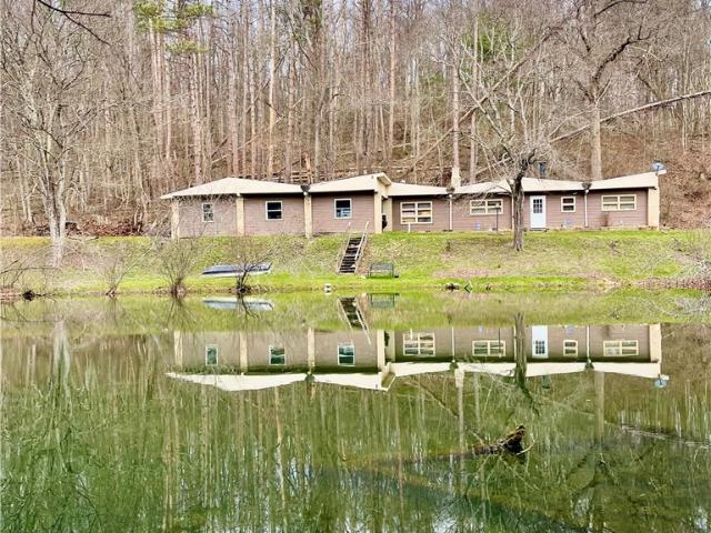 258 Sterling Rd