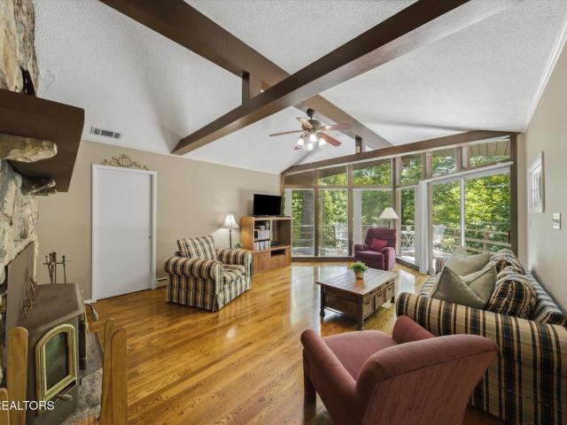258 Stott Lane