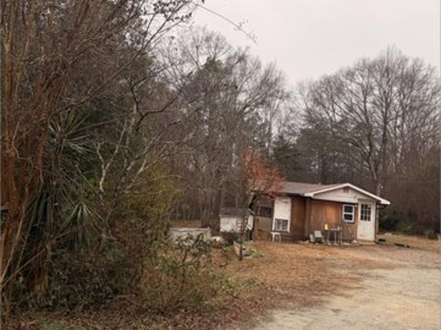 258 Persimmon St, Toccoa, GA 30577