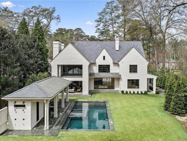 258 Pineland Road NW
