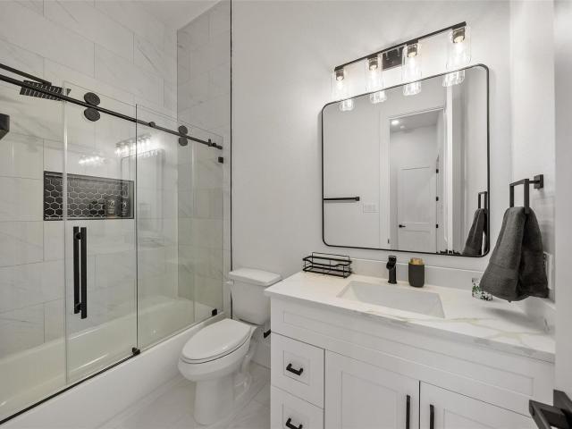 258 Pinerock Ln, Montgomery, TX