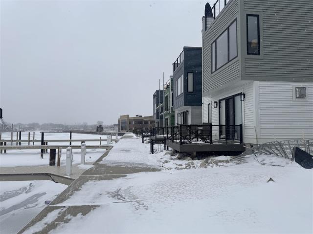 258 Viridian Shores Drive # 8