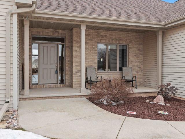 2594 misty river lane