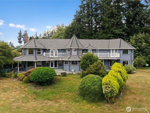 2594 NE William E Sutton Rd, Bremerton, WA 98311