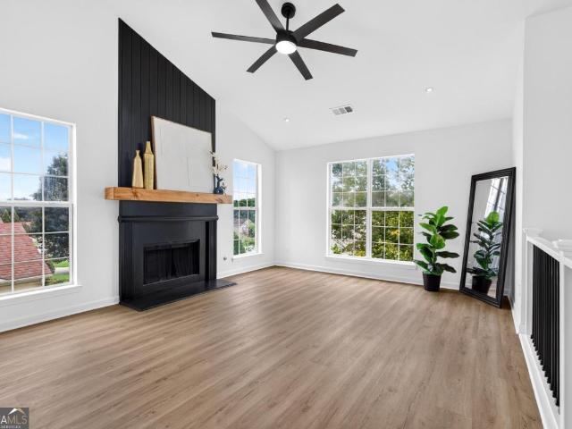 2594 Deann Drive