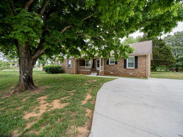 2594 Exeter Dr