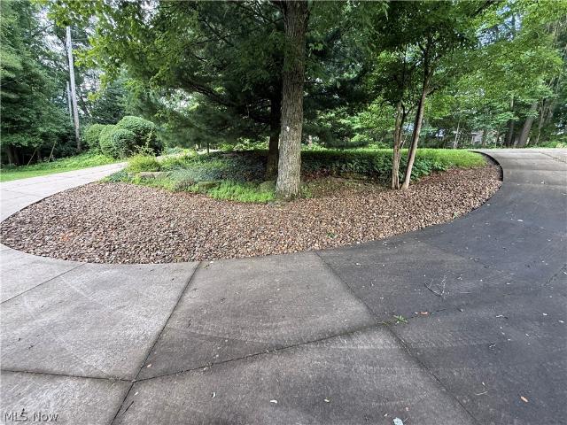 2594 W Buckhorn Drive