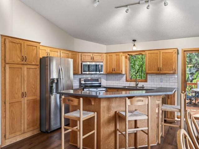 25955 Glen Oak Drive