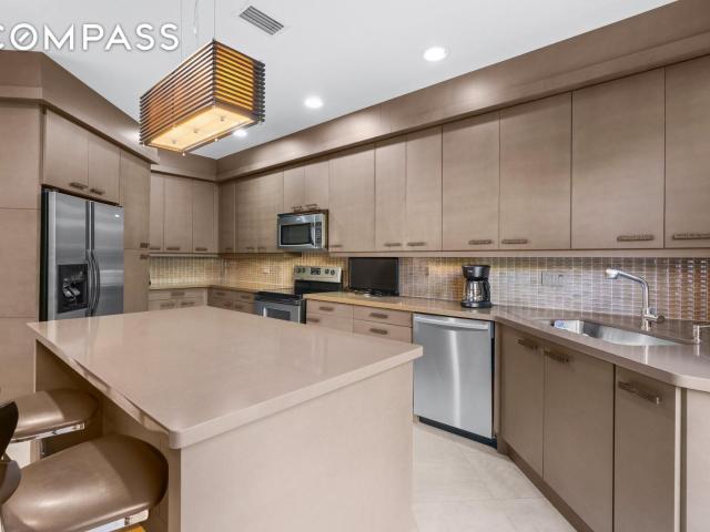 2595 NW 53rd St, Boca Raton, FL