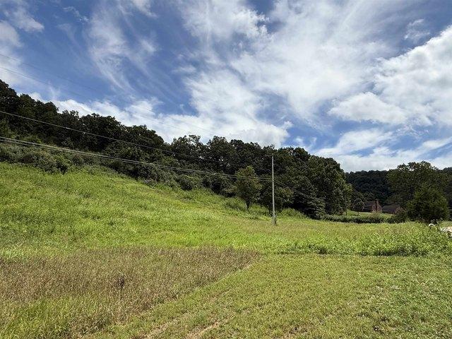 2595 Beech Fork Rd Parcel A, Lavalette, WV 25535