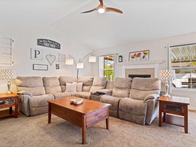 2595 Longbow Dr