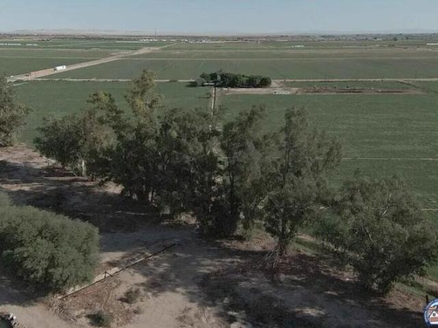 2595 W Hardy Rd, El Centro, CA 92243