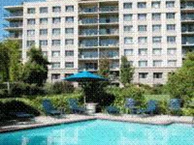 $2595 / 1br 854ft² Resort Style Living at It's Finest! We Are Located in Palo Alto