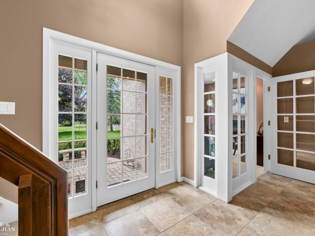 25963 Ridgewood Drive