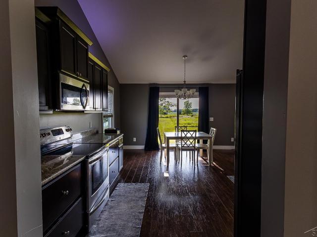 2597 N Hemlock Road