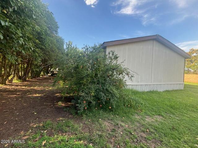 2597 n la grande drive e