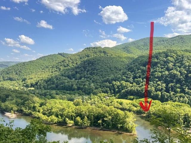 2597 New River Rd, Sandstone, WV 25985