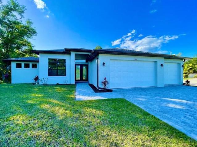 2597 Jollivette Rd, North Port, FL 34288